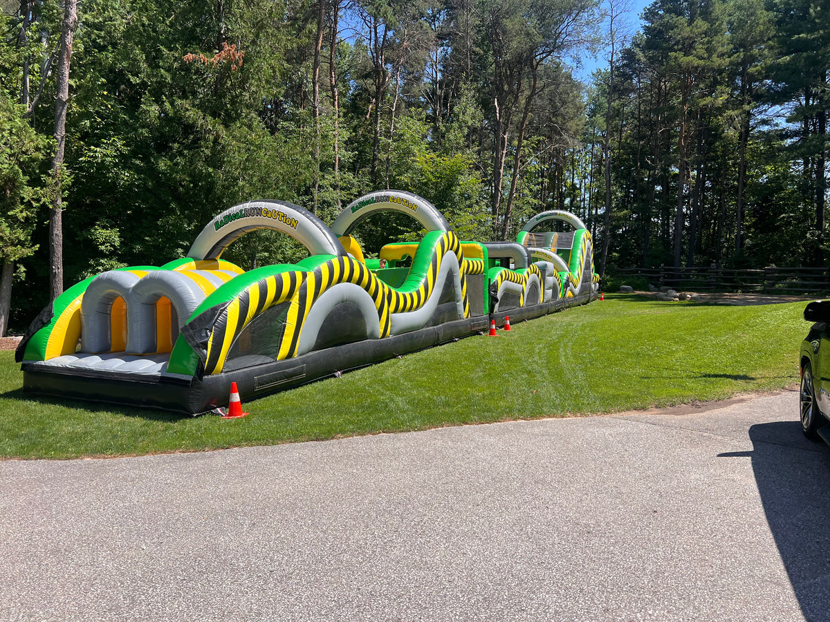 90’ Mega Race Run Obstacle Course – Castle Mania